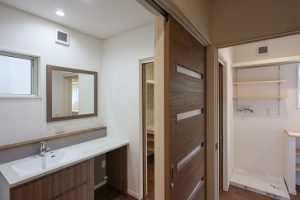 CAFE BOX BASE～クレープ屋さん～ - 施工事例 | 株式会社 番場建築